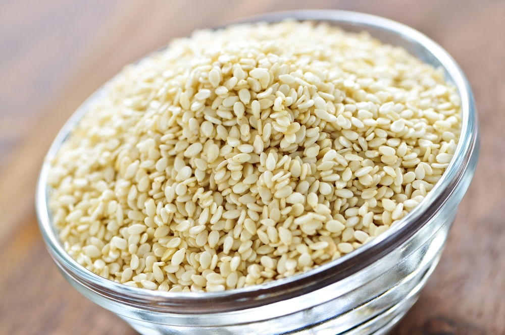 11 Sesame Seeds Benefits: Nutrition, Uses & Health Effects - Tua Saúde