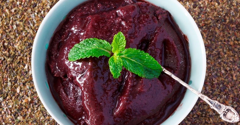 Azaí: qué es, beneficios y cómo prepararlo (con recetas) - Tua Saúde