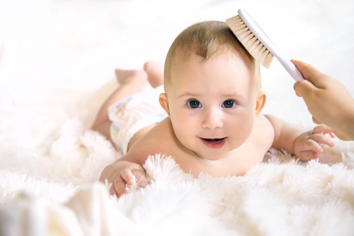 Crosta láctea: o que é, sintomas, tratamento (e como tirar) - Tua Saúde