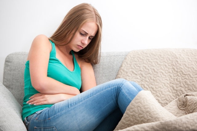 Menstruación café, negra o marrón: 7 causas y qué hacer - Tua Saúde