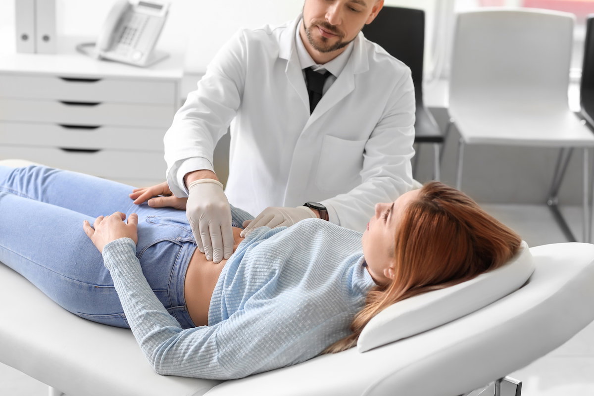 Selles noires: 10 causes (et que faire) - Tua Saúde