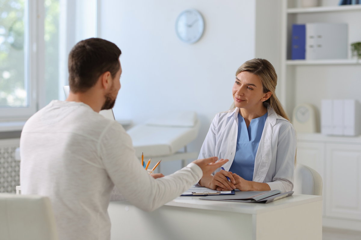 Colite ulcéreuse: symptômes, causes et traitement - Tua Saúde